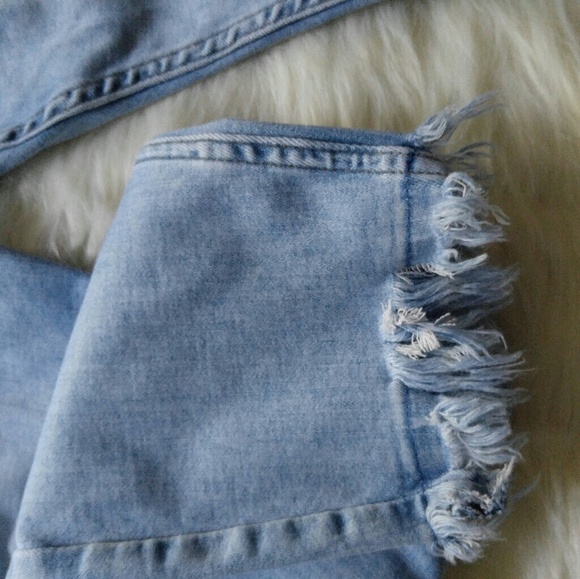 dip | Jeans | Dip Distressed Frayed Hem Cropped Jeans | Poshmark
